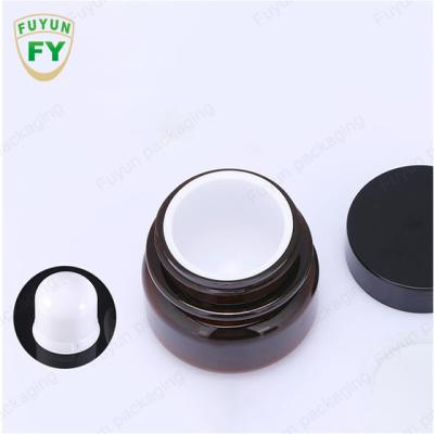 Cina Barattolo cosmetico all'ingrosso della crema di imballaggio per alimenti 30ml Amber Black Pet Plastic Cosmetic con il coperchio nero bianco in vendita