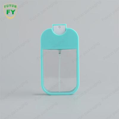 Cina bottiglia di plastica dello spruzzo di profumo 30ml da tasca per colore blu dello spruzzatore del prodotto disinfettante della mano in vendita