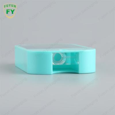Cina bottiglia di plastica dello spruzzo di profumo 30ml da tasca per colore blu dello spruzzatore del prodotto disinfettante della mano in vendita