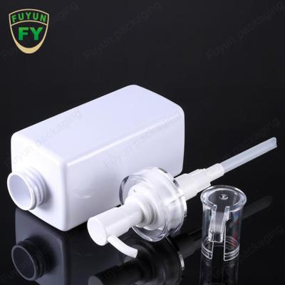 Cina Chiara bottiglia quadrata bianca 300ml 400ml 600ml 800ml dell'erogatore della pompa dello sciampo in vendita