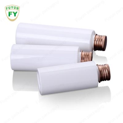 Cina bottiglie di imballaggio di plastica di 2.70oz 3.38oz per Juice Milk Tea in vendita