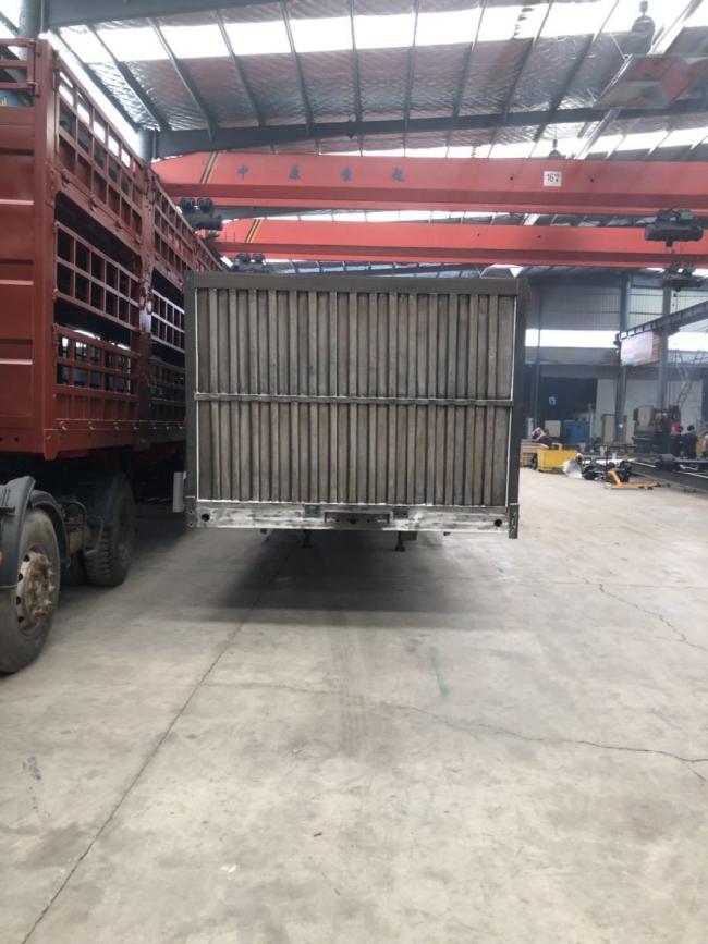 Factory Directly Supply 40FT Tri-Axle Box Cargo Truck Semi Box Trailer