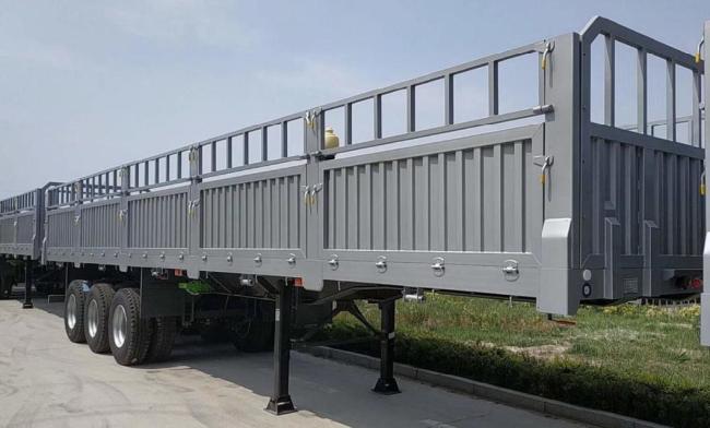 Customizable 3 Axle 60t Cargo Transport Trailer Sideboard Semi Trailer
