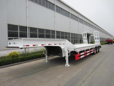 China 3 assen 60 ton laag bed laag platform half aanhangwagens met banden nummer 28 staal en staal for sale