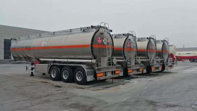 Cina Cisterna di petrolio/cisterna di carburante a tre assi in acciaio al carbonio, semirimorchio con capacità di carico da 50 a 70 t in vendita