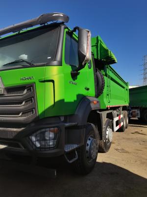 Κίνα 8×4 HOWO 375 φορτηγό απορριμμάτων / απορριμμάτων / απορριμμάτων με πηγή και σχεδιασμό ελαστικών χωρίς σωλήνες προς πώληση