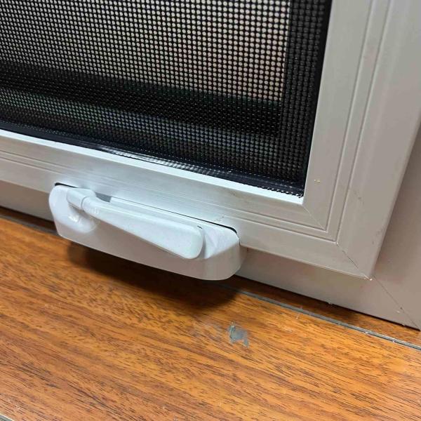 Quality Sturdy Weather Resistant Aluminium Double Glazing Tempered Glass Double Hung for sale