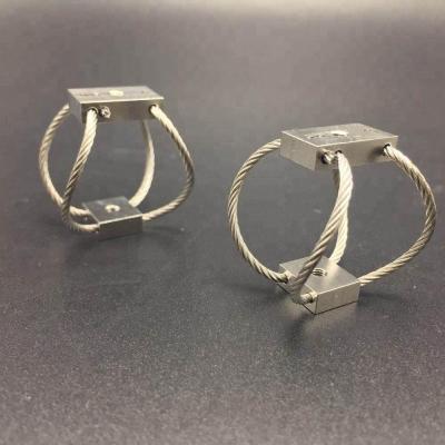 Cina Isolatore di vibrazione per fotocamere in acciaio inossidabile/alluminio per accessori per fotografia aerea in vendita
