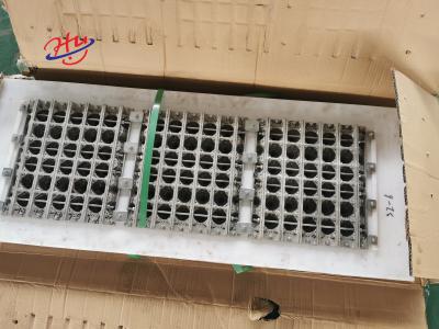 中国 機械フルーツの皿の生産ラインを作る紙くずの成形機の卵の皿 販売のため
