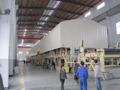中国 カスタマイズされた500Tons日産量はカートンのペーパー作成機械を波形を付けた 販売のため