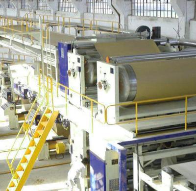 Cina 5200mm hanno ondulato la base del cartone della macchina di Testliner del mestiere di carta in vendita
