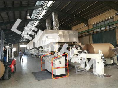 中国 ロール3200mmのCurrugatedクラフト紙機械 販売のため