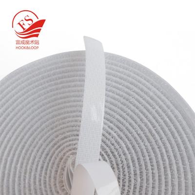 Cina Gancio industriale e ciclo autoadesivi bianchi/nero, nylon ecologico di 100% in vendita