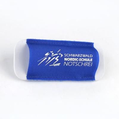 Cina Il nylon di 100% ha personalizzato il supporto della cinghia dello sci per il logo di bianco dell'involucro del palo di sci in vendita