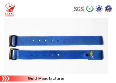 中国 耐久アイレット ホックのループ タイの覆いのナイロン ケーブルは付けられた強い金属またはプラスチック バックルを結びます 販売のため