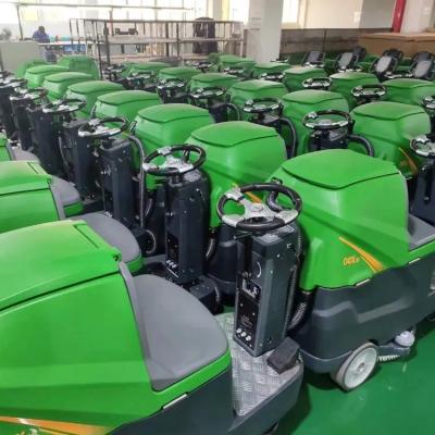 China Umweltfreundliche Reinigungslösung 2000W Kaltwasserreinigung Haushaltsfußbodenwaschmaschine zu verkaufen