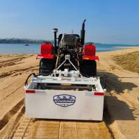 China Industrial Sand Beach Cleaning Tractor Mounted Hydraulically Controlled Vibrating Screen for sale