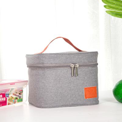 Cina Lunchbox impermeabile su misura del dispositivo di raffreddamento dell'ufficio del vario di forma del pranzo della borsa di alimento bene durevole termico portatile del contenitore con la tracolla in vendita