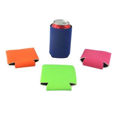 Cina La sublimazione impermeabile di Koozies della birra del neoprene 12OZ ha isolato le maniche della latta del neoprene in vendita