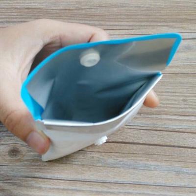 Cina Piccoli portacenere della tasca del PVC dell'OEM/borsa di plastica colorati promozionali sacchetto di tabacco con il campione libero di logo su ordinazione in vendita