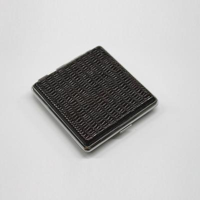 Cina Personalized Brown Leather Cigarette Case Pouch Holder Shockproof Dustproof in vendita