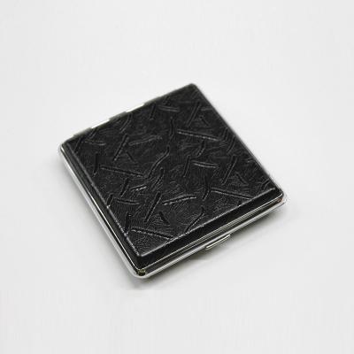 Cina Personalized Brown Leather Cigarette Case Pouch Holder Shockproof Dustproof in vendita