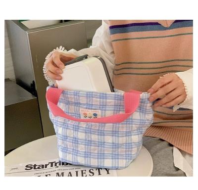 中国 JK Style Insulated Lunch Bag Reusable Tartan Design Cooler Drawstring Picnic Bag 販売のため