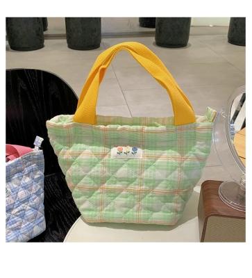 中国 JK Style Insulated Lunch Bag Reusable Tartan Design Cooler Drawstring Picnic Bag 販売のため