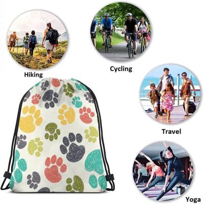 Cina Digital Printed Drawstring Backpack Bag Hand Drawn Doodle Prints Puppy Footprint Drawing in vendita
