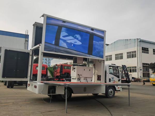 Quality LED Mobile Digital Led Adversting Advertise Billboard Screen Box for sale