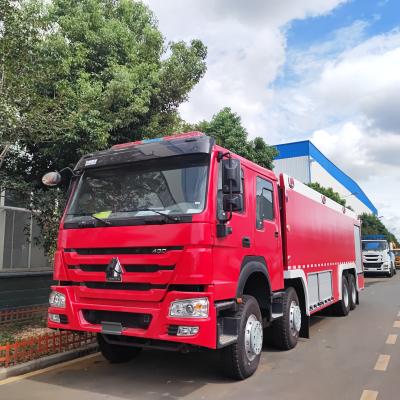 Китай Пожарная машина Howo 430 л.с. 24000 литров, пено-водяной танк продается