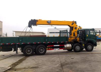 China 16 Ton Telescopic Boom Truck Crane With 80 L/min , Heavy Duty for sale
