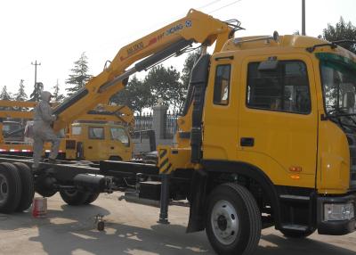 China Mobile Commercial Knuckle Boom Truck Crane For Safety Transport for sale