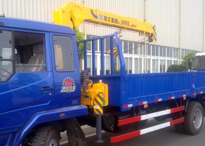 China 4T Mobile Telescopic Boom Truck Crane With 10m Lifting Height for sale