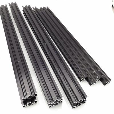Cina L'estrusione di alluminio d'argento o su misura 6005-T5 profila la ferrovia di scaffale fotovoltaica del montaggio del modulo per i sistemi solari in vendita