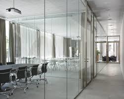 China 12mm Aluminium Frame  Movable Glass Office Partitions Solid Interior for sale