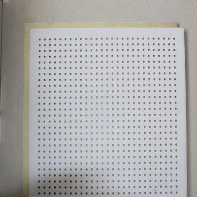 China Rectangular Gypsum Ceiling Boards Easy Screw Fixing For Any Installation for sale