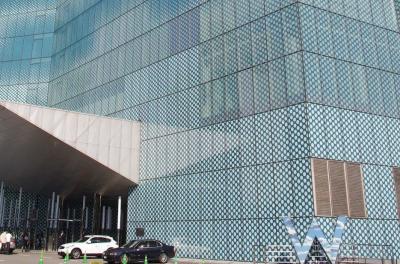 Κίνα Διαμορφωμένη ντυμένη χρώμα τοίχος επιφάνεια γυαλιού αργιλίου προς πώληση