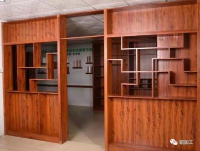 China Wooden grain aluminum sliding windows extrusion profile for sale