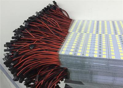 China Zelfklevend waterdicht LED lichtstrookjes Lamp lichaam materiaal aluminium Te koop