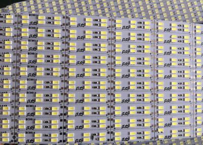 Cina Autoadesivo resistente all'acqua LED Light Strips Lampada corpo Materiale alluminio in vendita