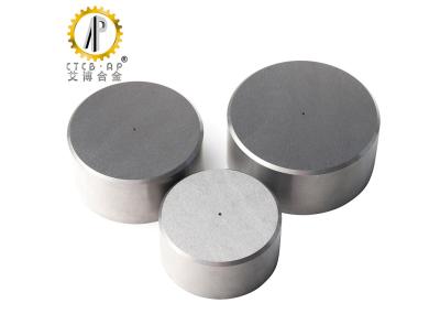 Chine Granules polis de carbure de tungstène de YG15C YG18C YG20C YG25C à vendre