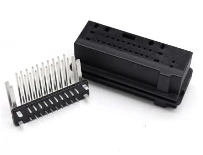 Cina Spaziando 2.2mm 24 PWB di Pin Female Male hanno sigillato i connettori elettrici PA6T automobilistico in vendita