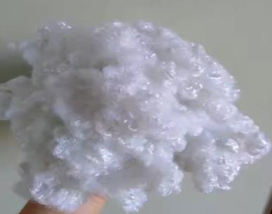 China GRS Certified Recycled Polyester Fiber | 3D×64mm Semi-Dull Eco Material for sale