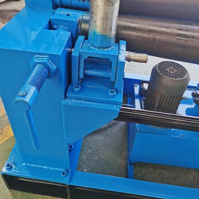 Cina Enzo Fogli Metallici Conico Macchina di rotolamento di camini e tetti 2 tonnellate - 2,5 tonnellate in vendita