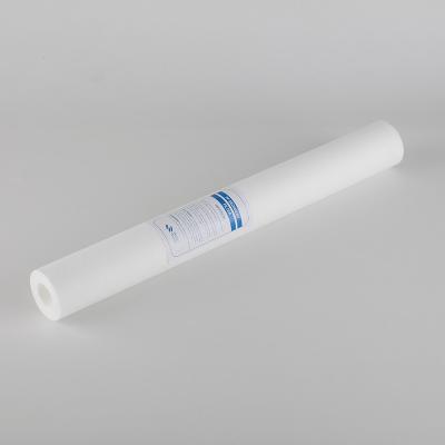 Cina Sistema di filtraggio dell'acqua industriale 10 20 30 40 pollici Filtri PP Cartucce con logo personalizzato in vendita