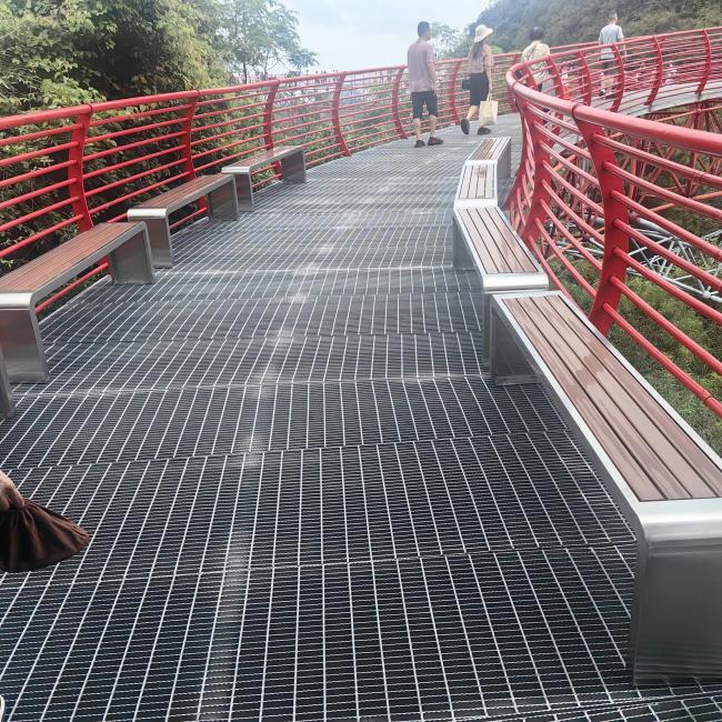 Industrial steel grating installation example