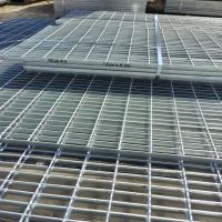 China Industrial Stainless Steel Grating Heavy Duty 128kg Load Capacity for Walkways and Platforms for sale