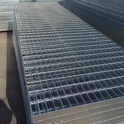China Heavy Duty Galvanized Metal Serrated Drainage Covers Steel Grating Drain Grate for sale