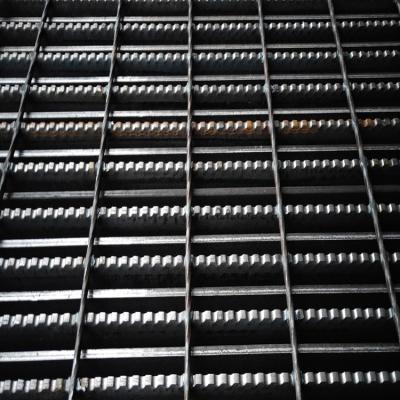 Китай Прогулка платформы скрежетать крышек дренажа Serrated решеткой стальная продается